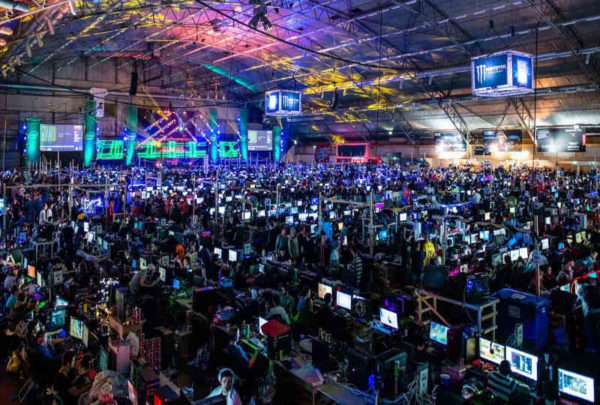 How To LAN Party: Everything You Need To Know - Esports Maps
