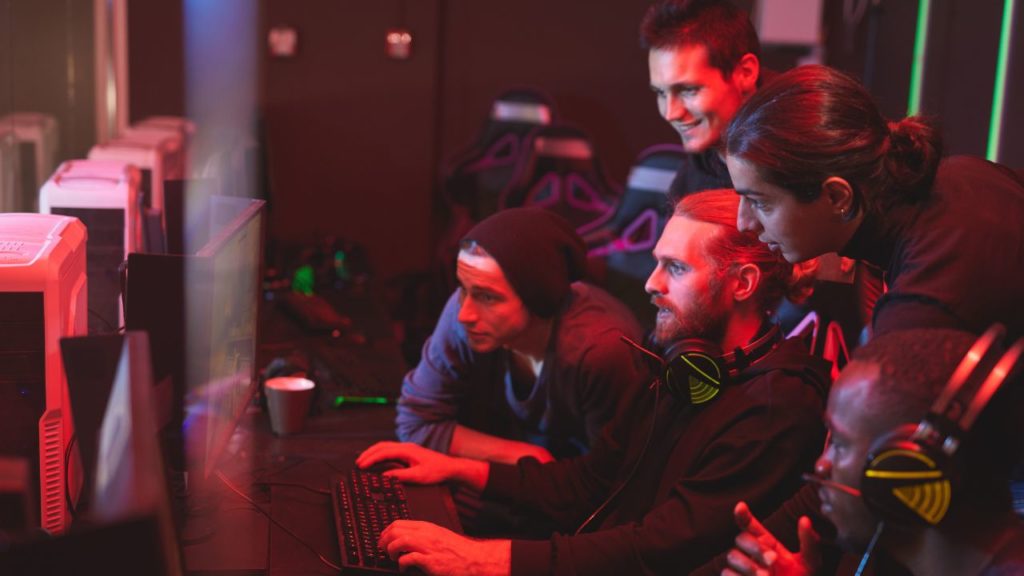 How To LAN Party: Everything You Need To Know - Esports Maps
